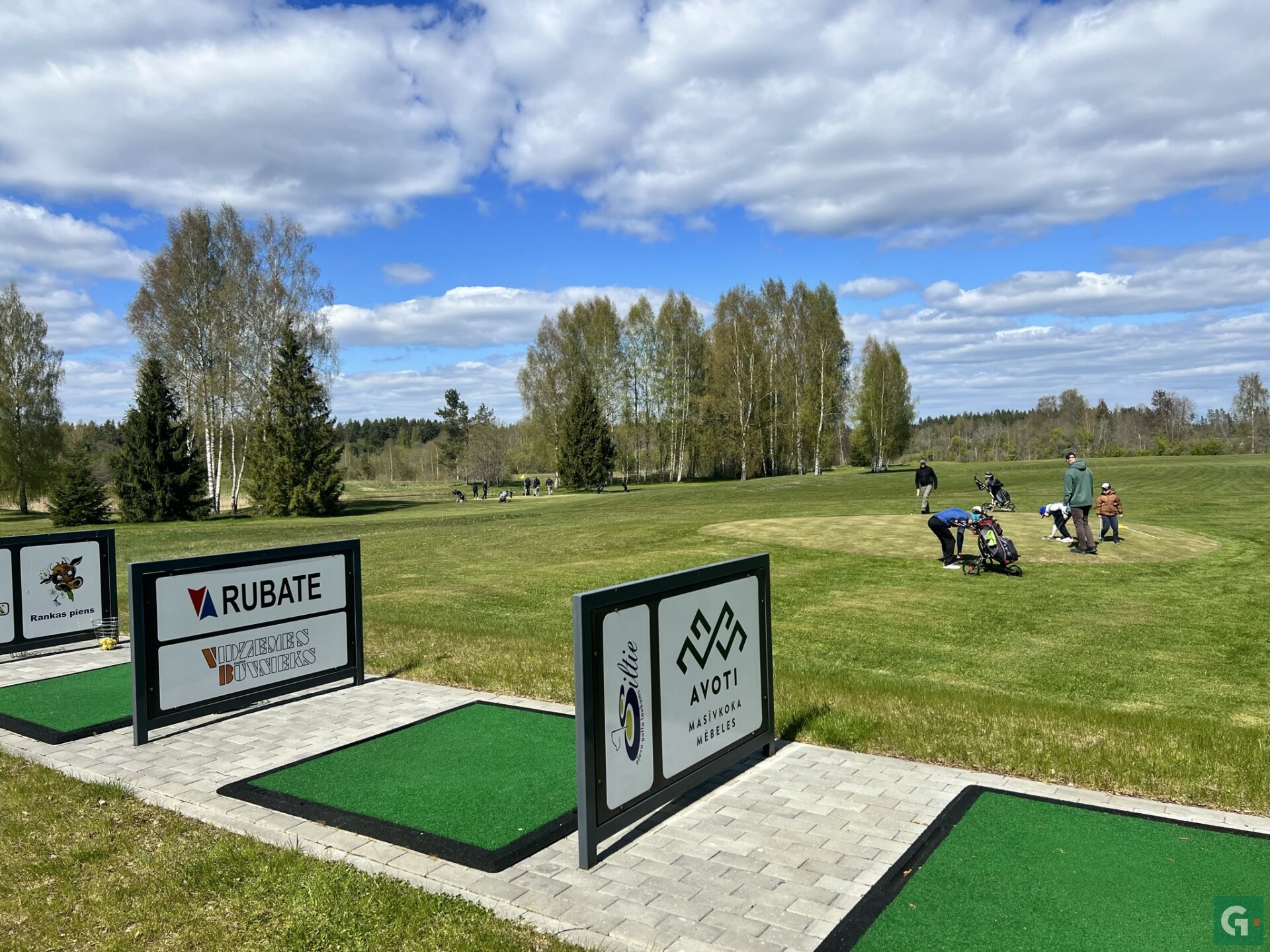 Visitgulbene | Pļavu golfa laukums “Siltie”